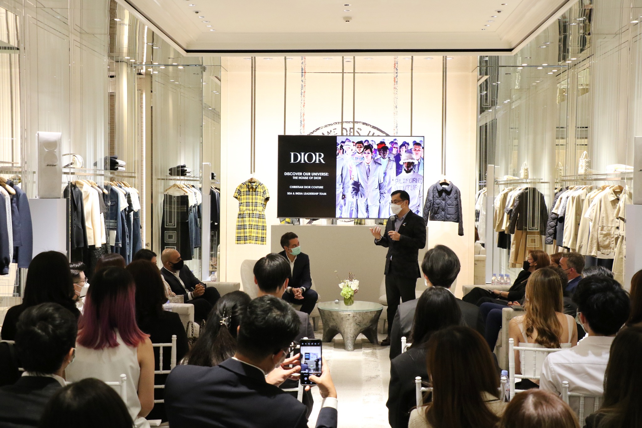 กลยุทธ์การตลาดและแบรนด์ของ DIOR – Marketing Department